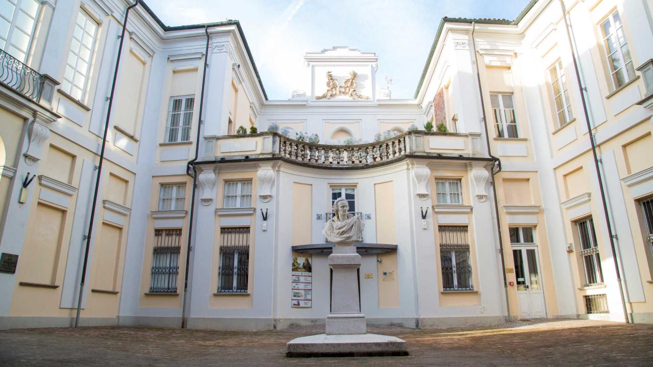 Palazzo Alfieri – Casa natale di Vittorio Alfieri e Museo alfieriano ...